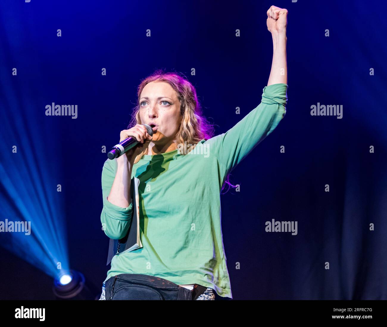 Lucy anderson hi-res stock photography and images - Alamy