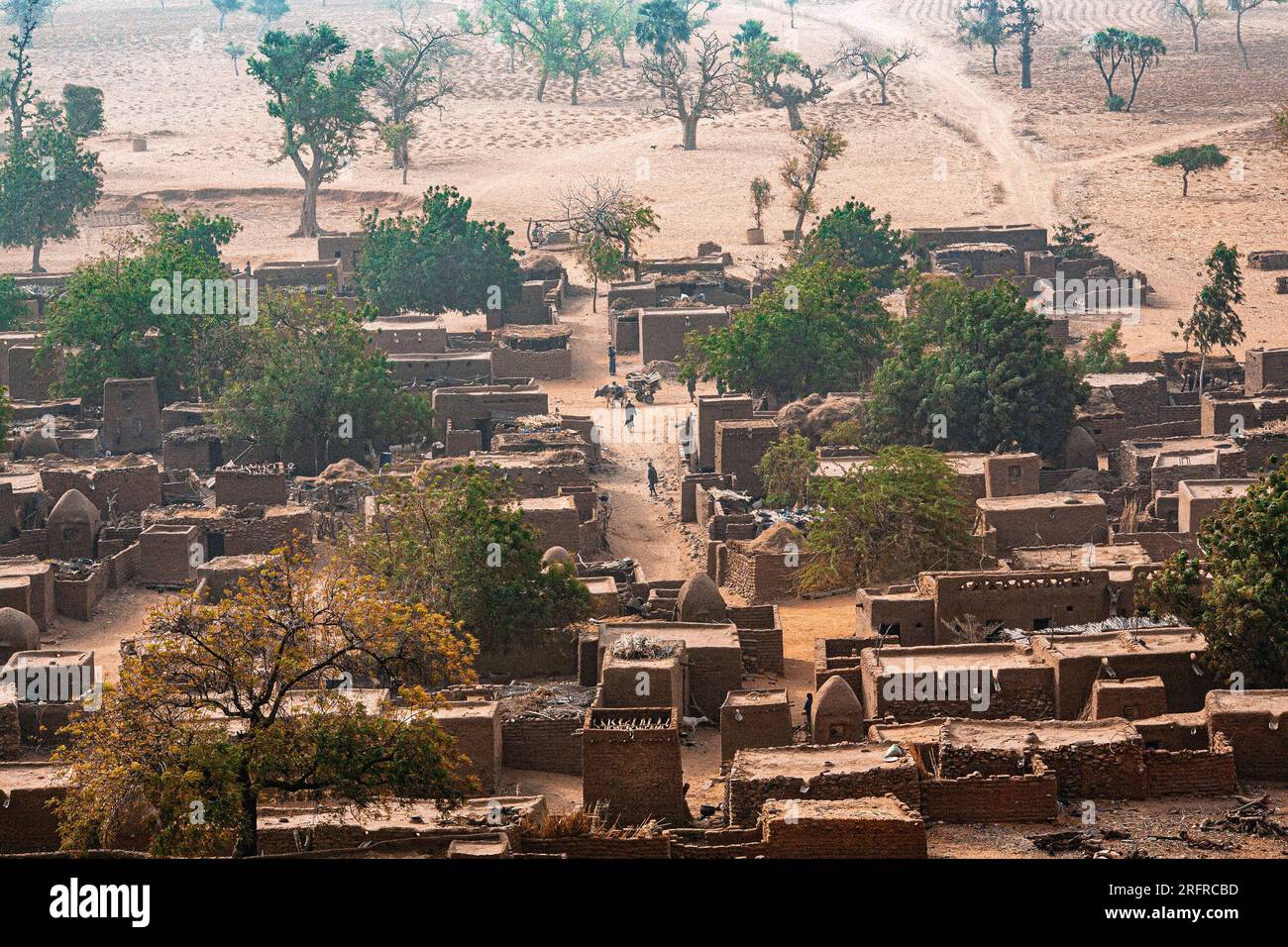 Ancient african culture and communities hi-res stock photography and ...