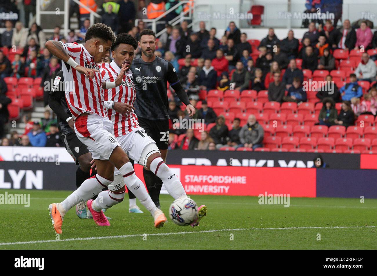Stoke City's Andre Vidigal scores their side's second goal of the game ...