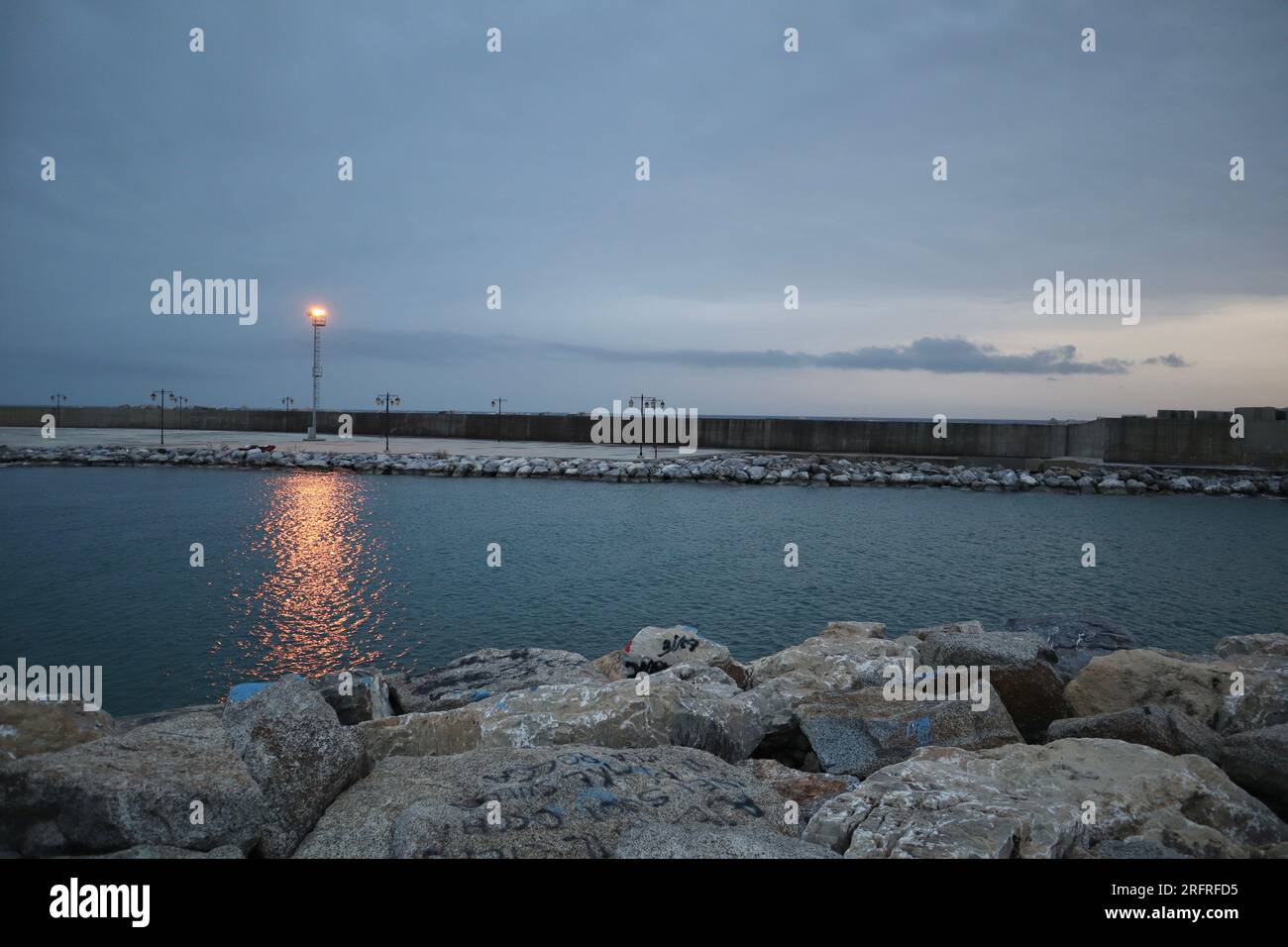 South sea seaport hi-res stock photography and images - Alamy