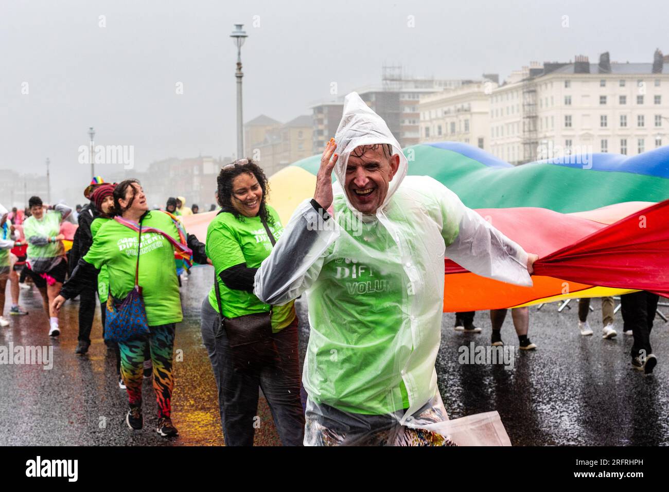 Brighton,UK. 5th August 2023. Keeping the Pride Banner under control ...