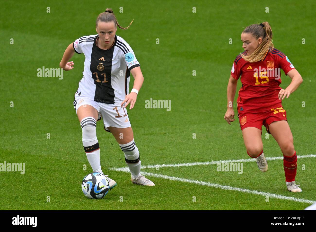 Leuven, Belgium. 30th July, 2023. Franziska Kett (11) of Germany and Sara Ortega (15) of Spain ...