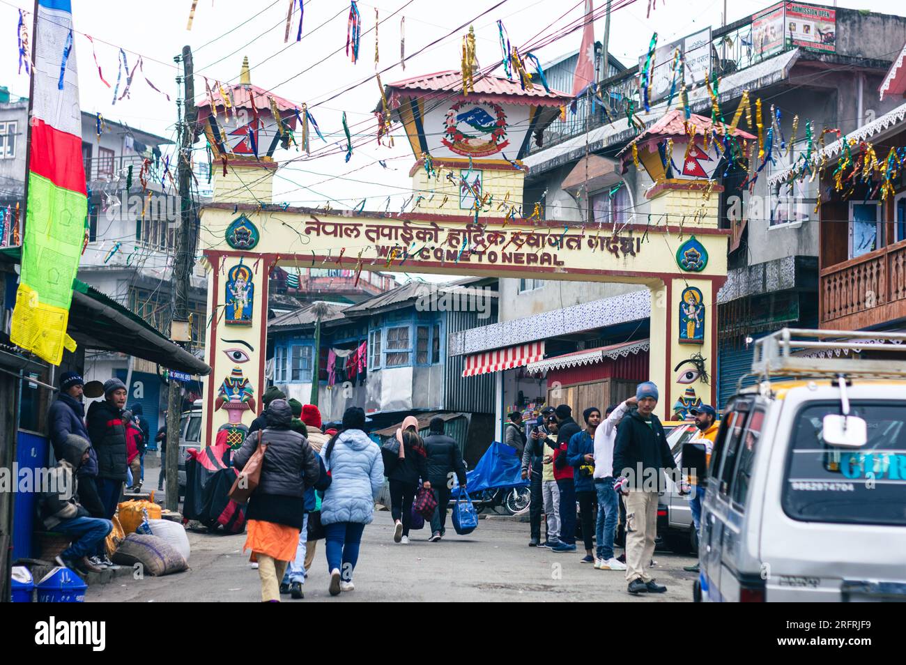 India nepal border crossing hi-res stock photography and images - Alamy