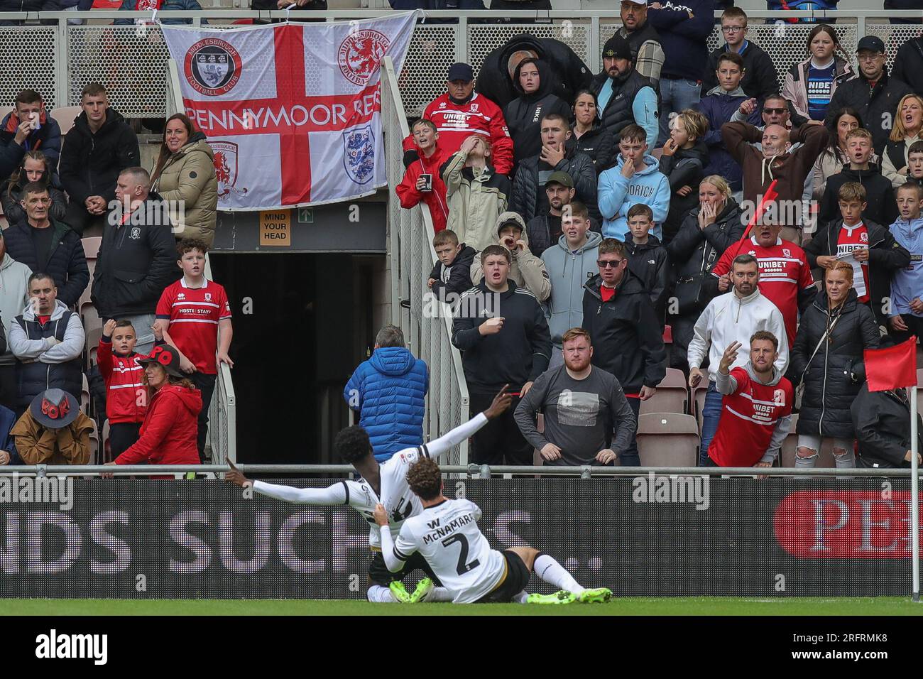 Esse millwall hi-res stock photography and images - Alamy