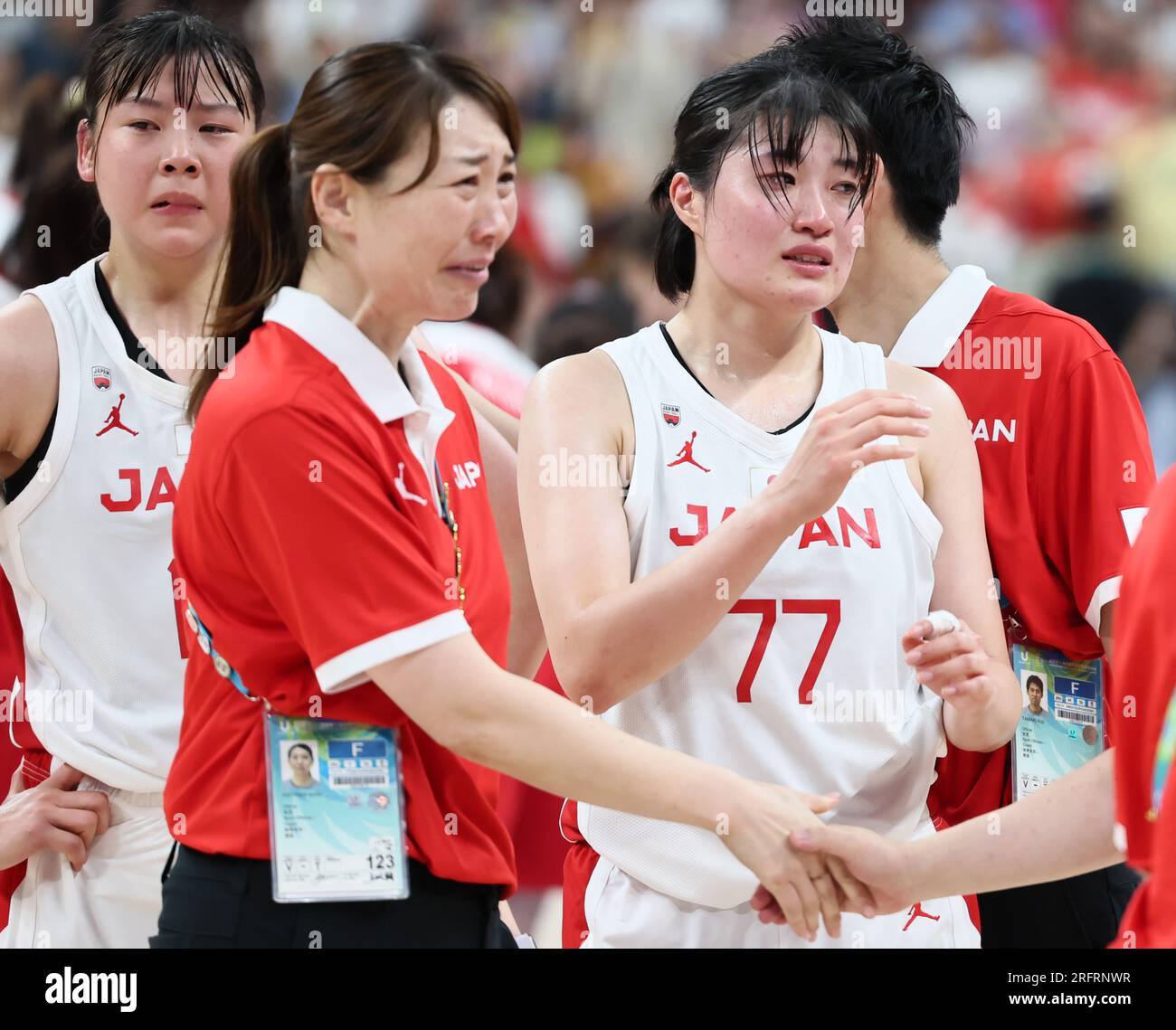 Chengdu, China's Sichuan Province. 5th Aug, 2023. Okamoto Miyu (R) of ...