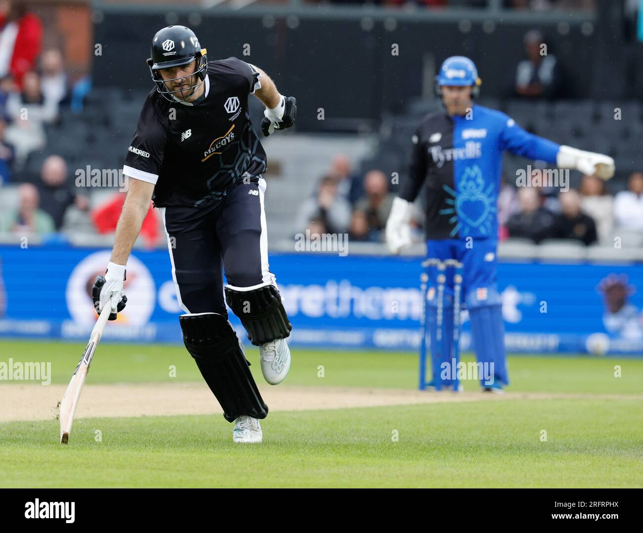 Paul walter manchester originals hi-res stock photography and images ...
