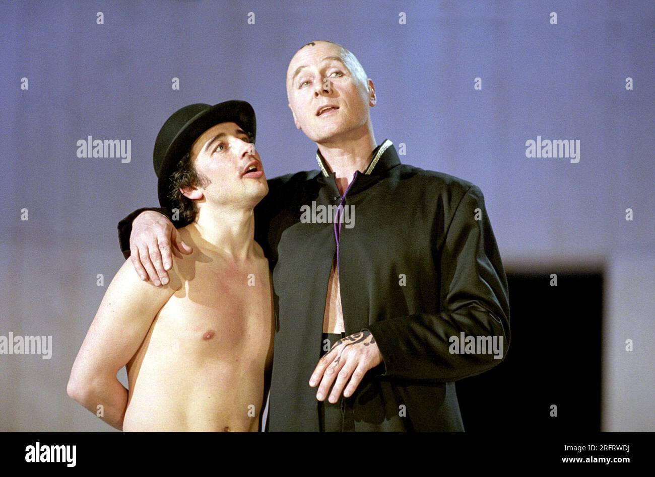 l-r: Aidan McArdle (Puck), Nicholas Jones (Oberon) in A MIDSUMMER NIGHT ...