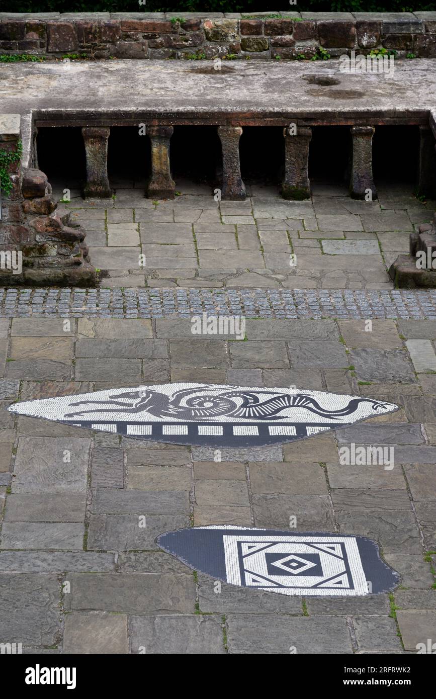 Roman remains Chester Stock Photo - Alamy