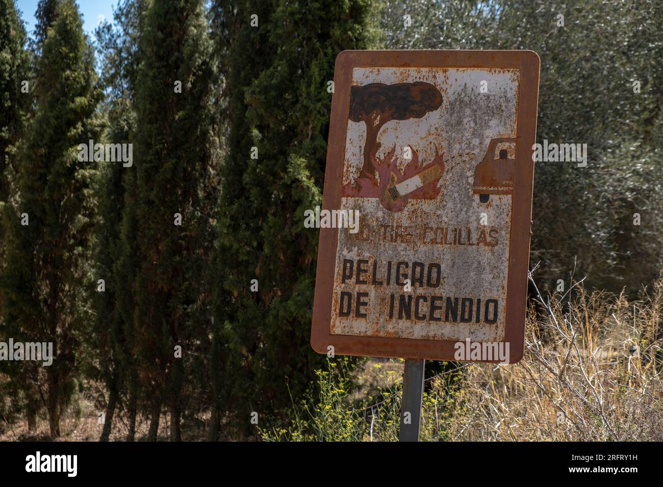 Informative road signs hi-res stock photography and images - Alamy