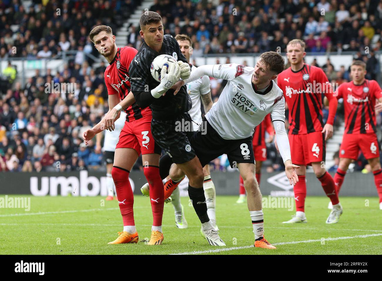Sam tickle wigan goalkeeper hi-res stock photography and images - Alamy