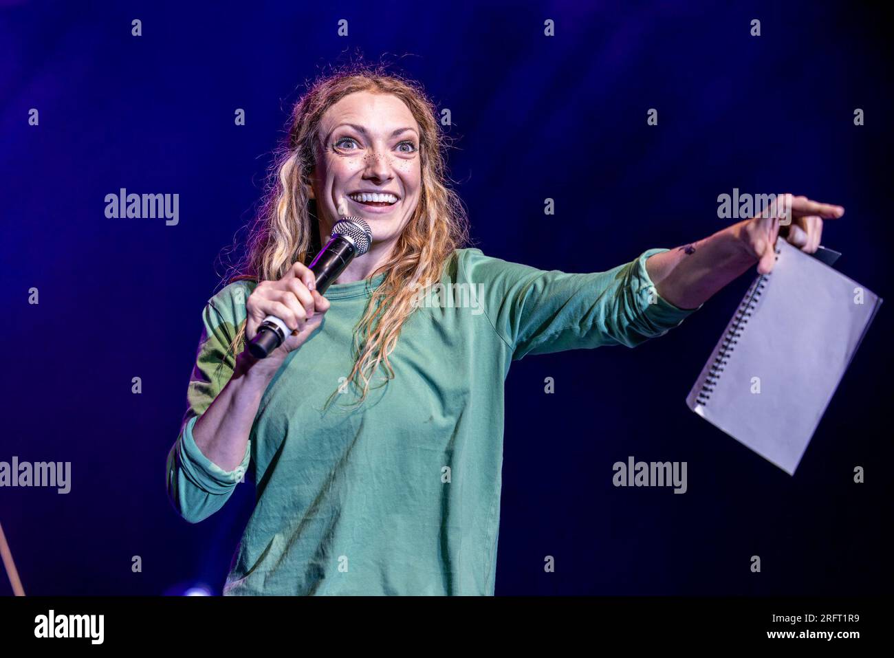 Lucy mccormick hi-res stock photography and images - Alamy