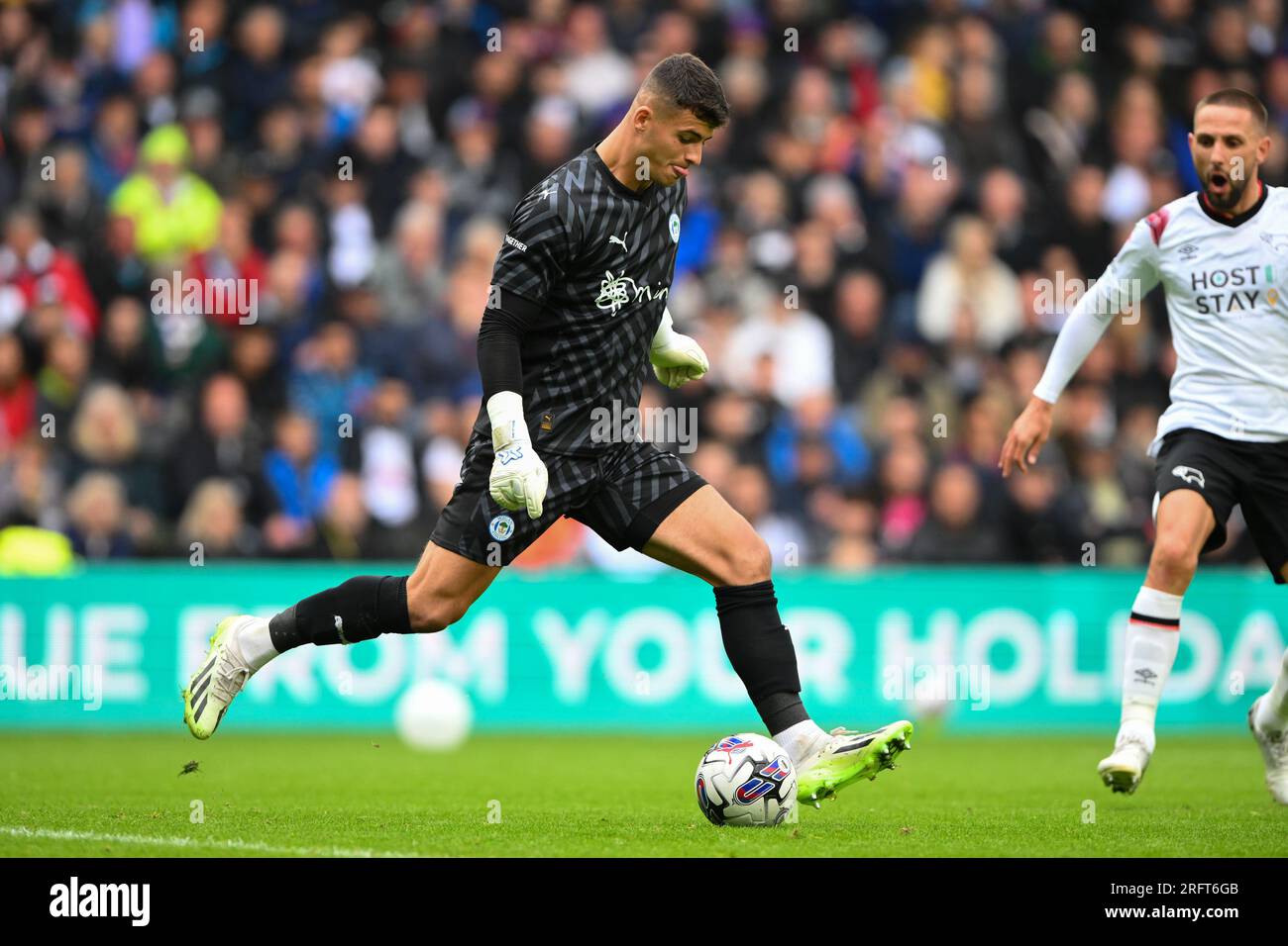 Sam tickle hi-res stock photography and images - Alamy