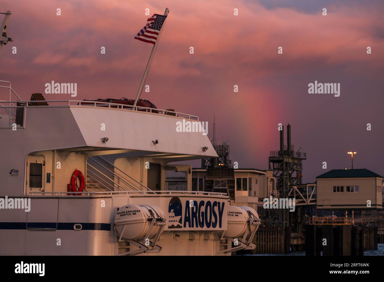 Seattle, USA. 4th Aug, 2023. A rainbow sunset on the waterfront behind ...