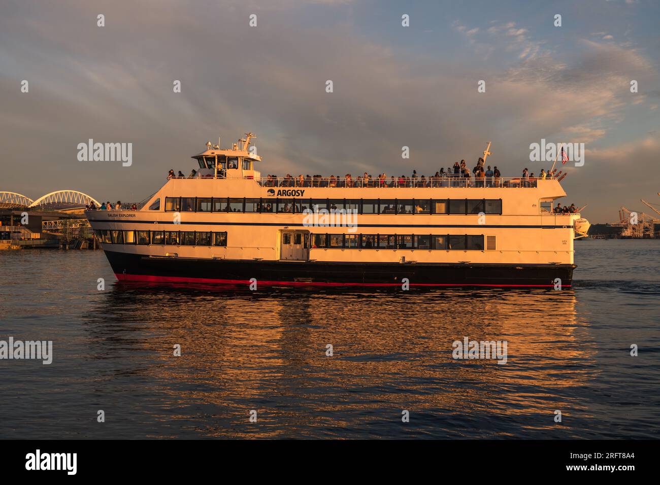 Seattle, USA. 4th Aug, 2023. Argosy Cruise at sunset on the waterfront ...