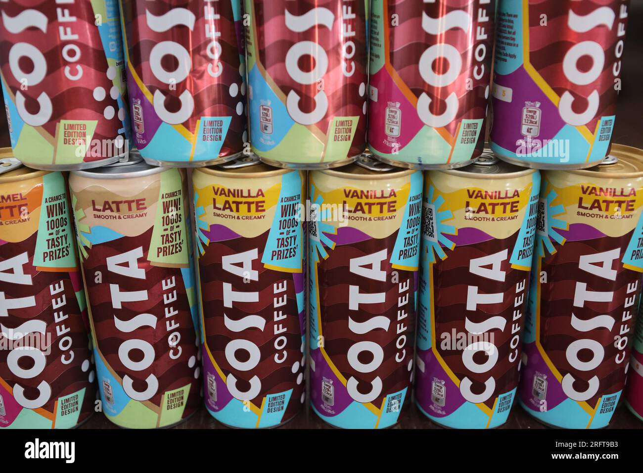 Costa latte hi-res stock photography and images - Alamy