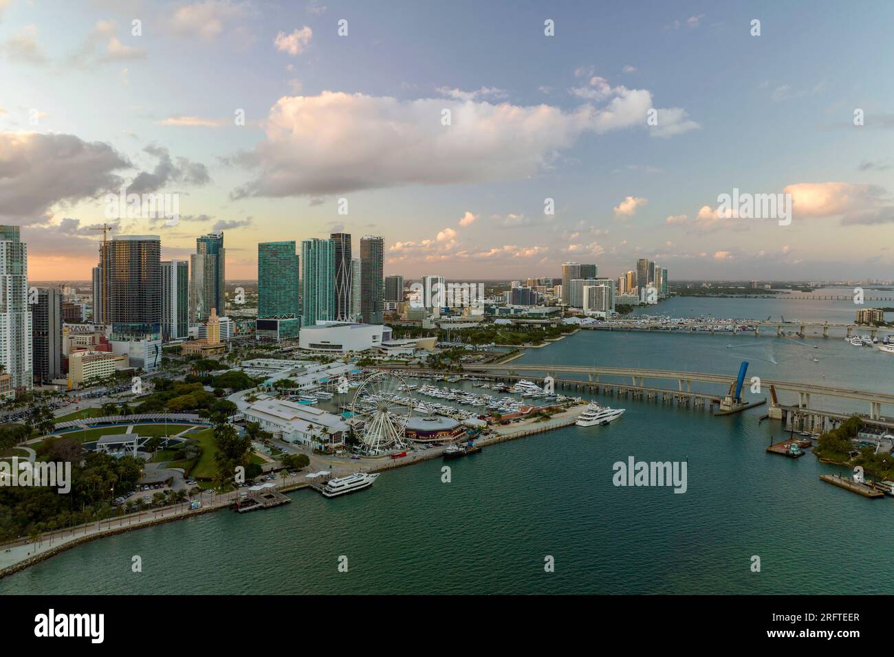 Evening urban landscape of downtown district of Miami Brickell in ...