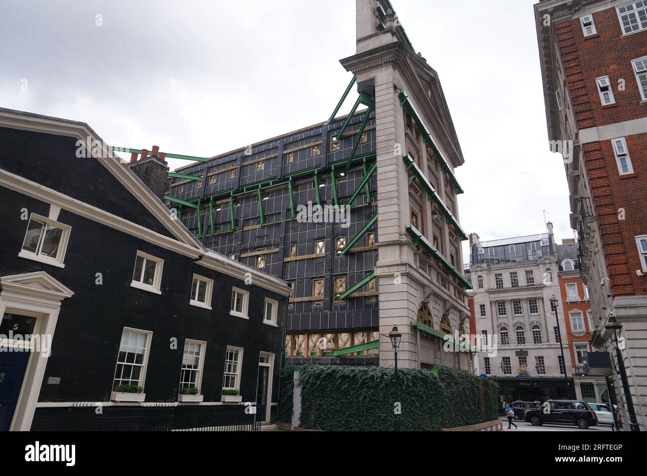 London nuffield house hi-res stock photography and images - Alamy