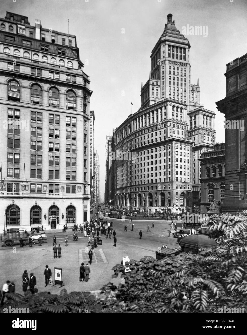 1930s street scene usa Black and White Stock Photos & Images - Alamy