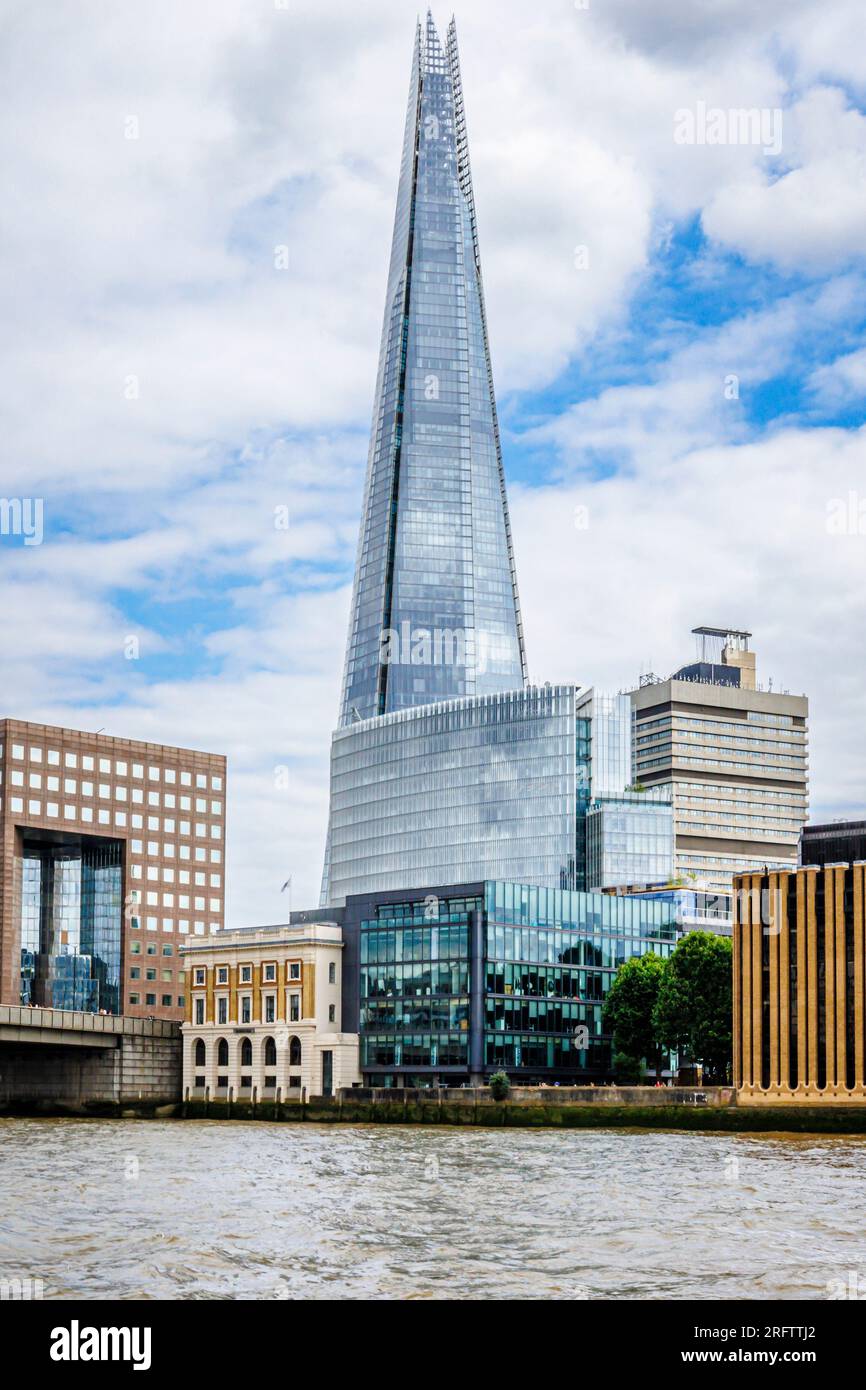 The iconic modern architecture Shard skyscraper in Southwark SE1 and ...