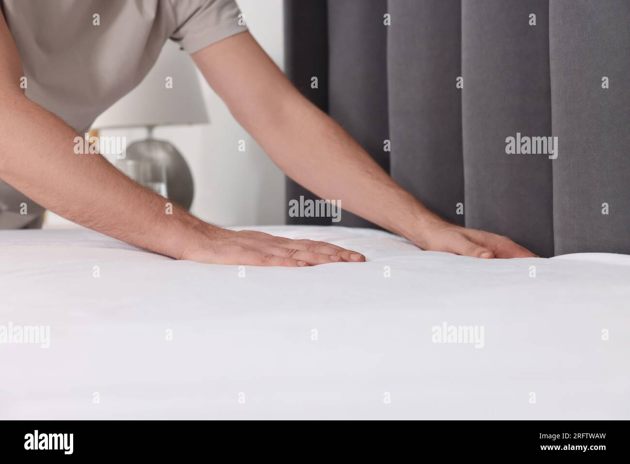 Changing sheets hi-res stock photography and images - Alamy