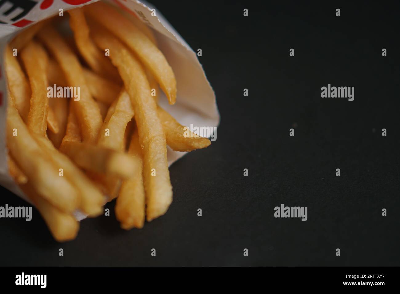 Portion french fries cut hi-res stock photography and images - Alamy