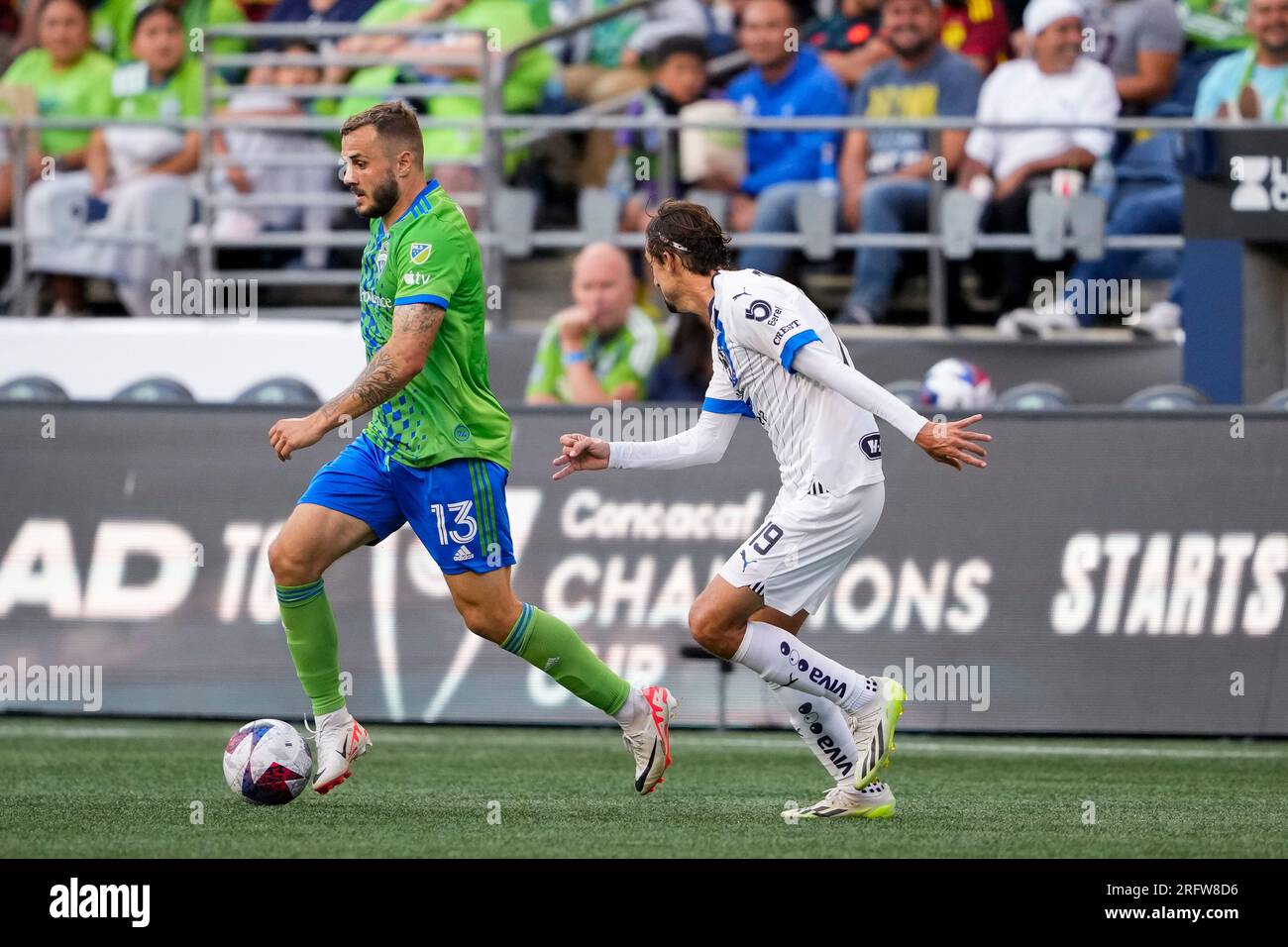 Seattle Sounders forward Jordan Morris (13) moves the ball against ...