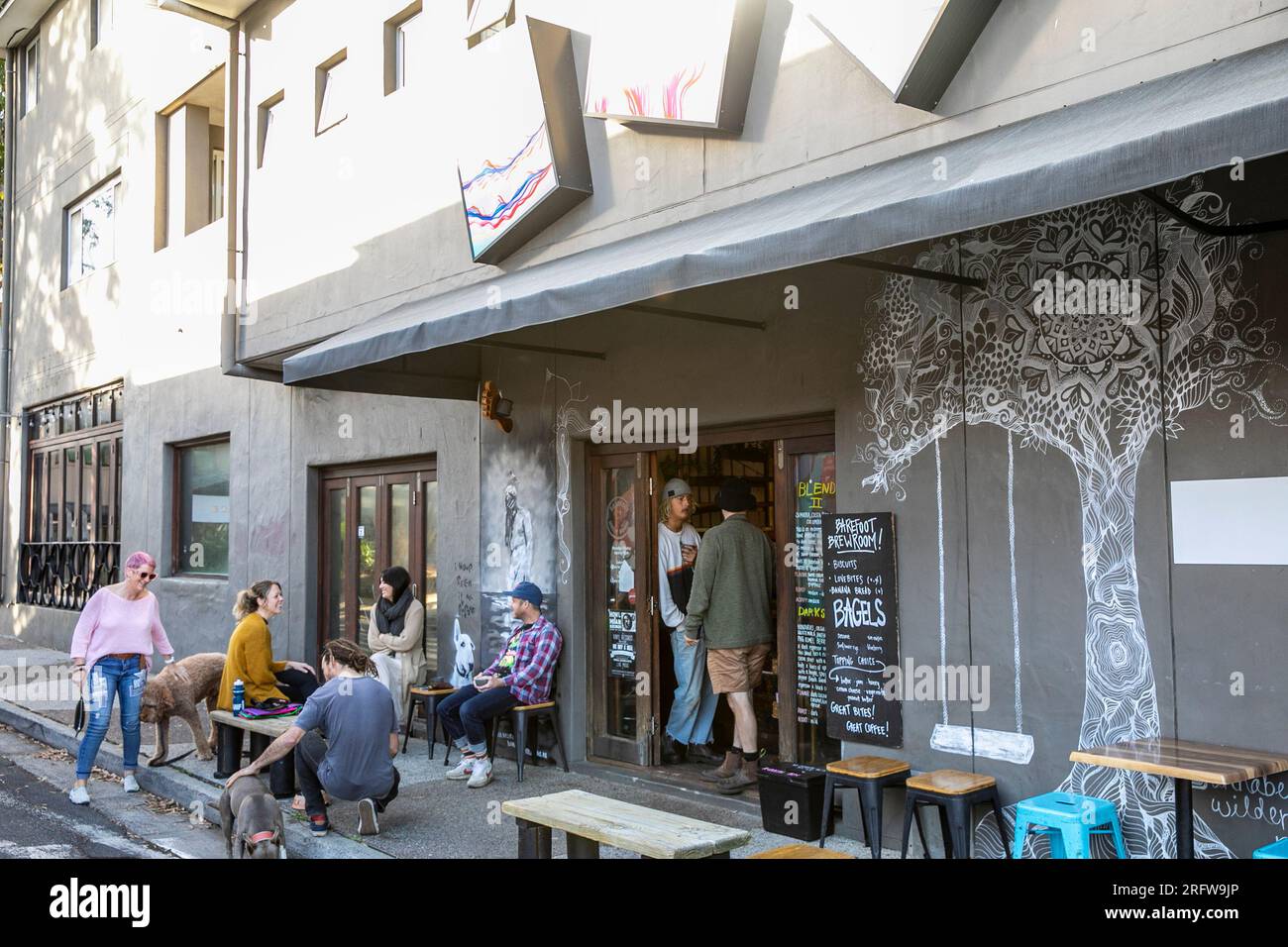 Cool cafe byron bay hi-res stock photography and images - Alamy