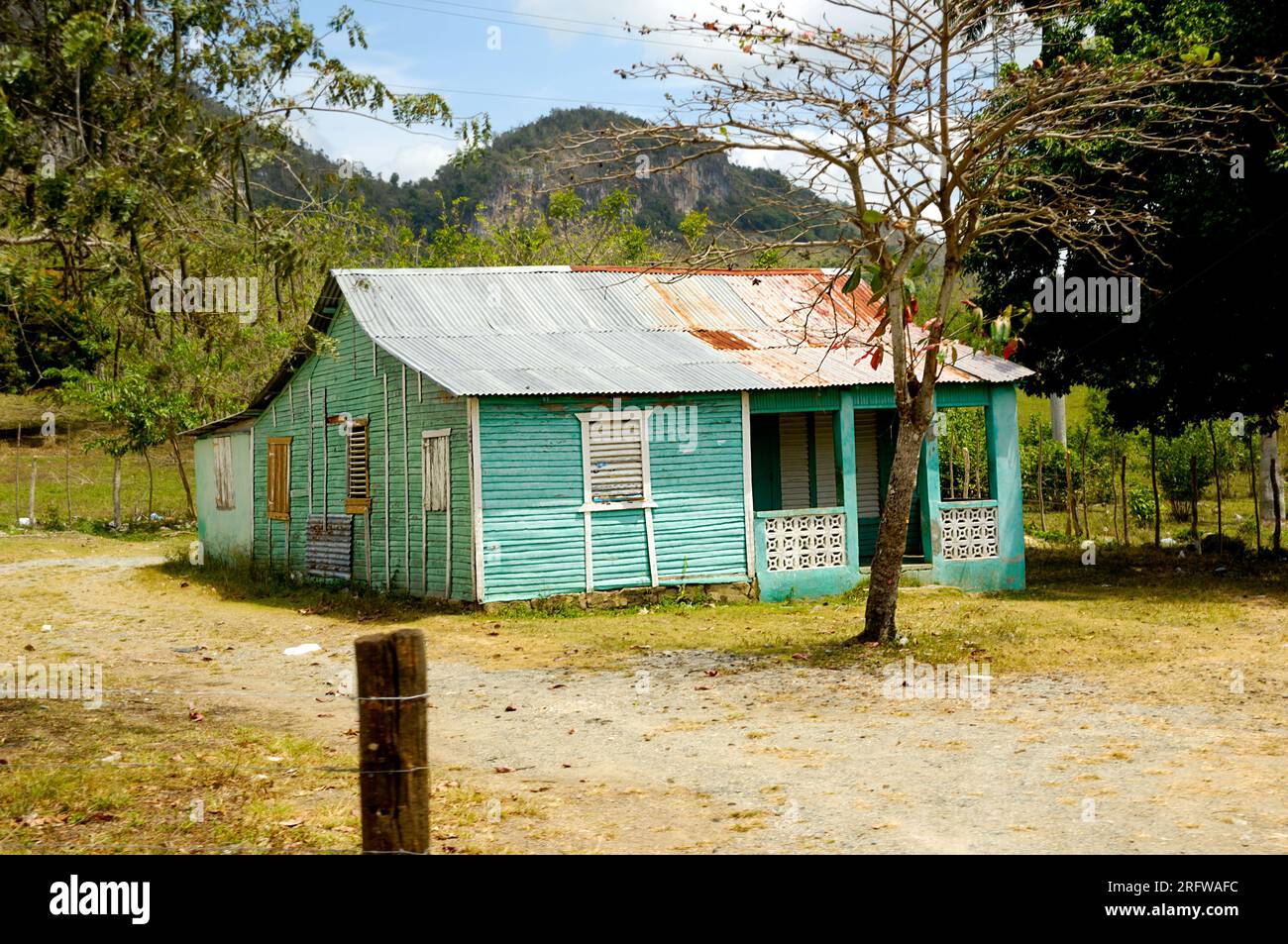 Dominican republic house home building hi-res stock photography and ...