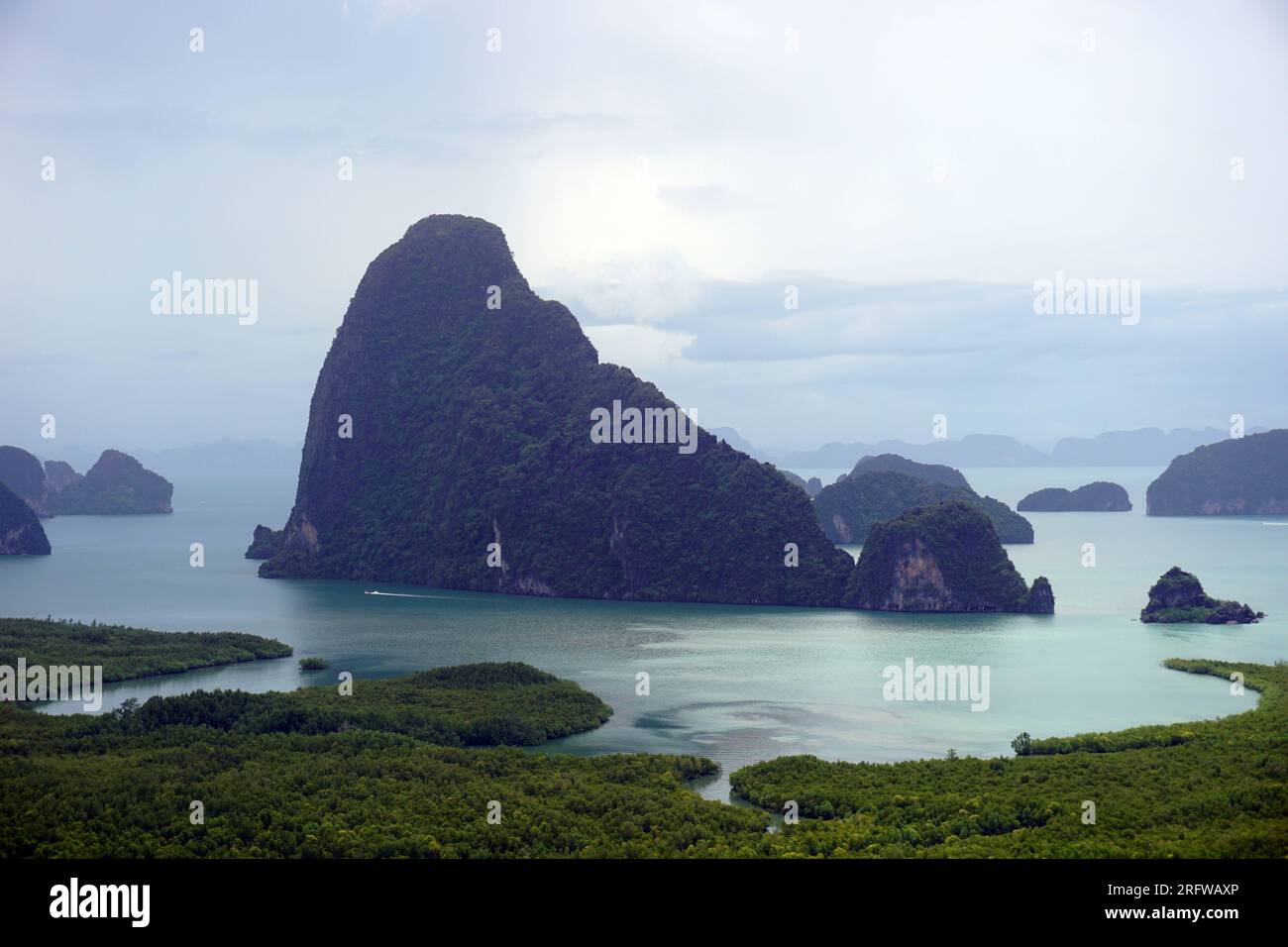 Karst cliffs of Phang Nga bay Stock Photo - Alamy