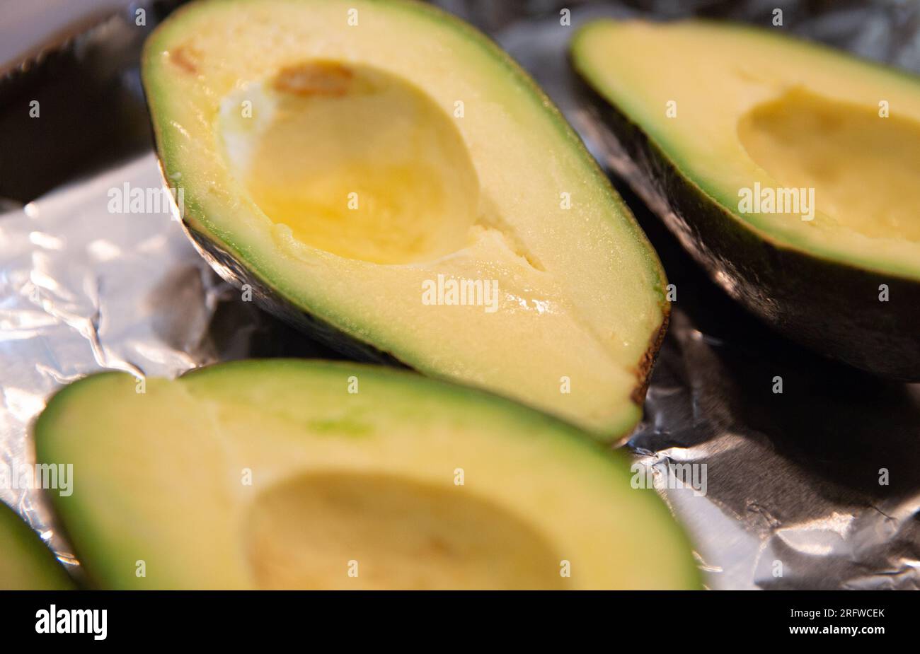 Avocados in the store hi-res stock photography and images - Alamy