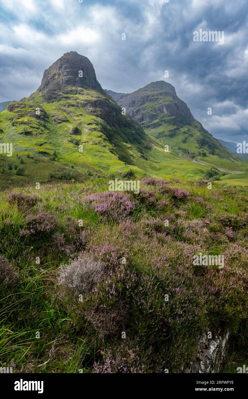 Peaks of Beinn Fhada and Gearr Aonach hiding entrance to Coire Gabhail ...