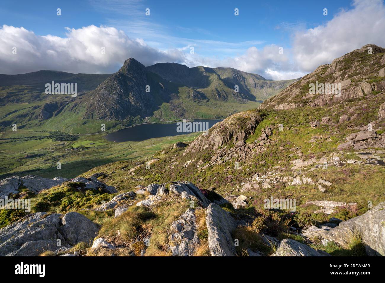 Snowdonia climbing group hi-res stock photography and images - Alamy