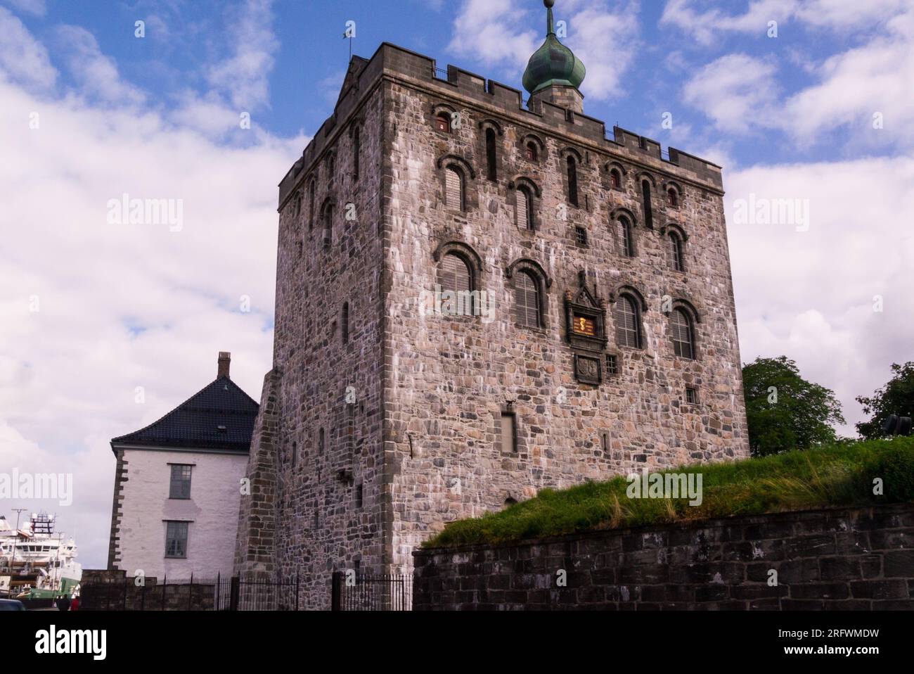 Previously dungeon in basement of tower hi-res stock photography and ...