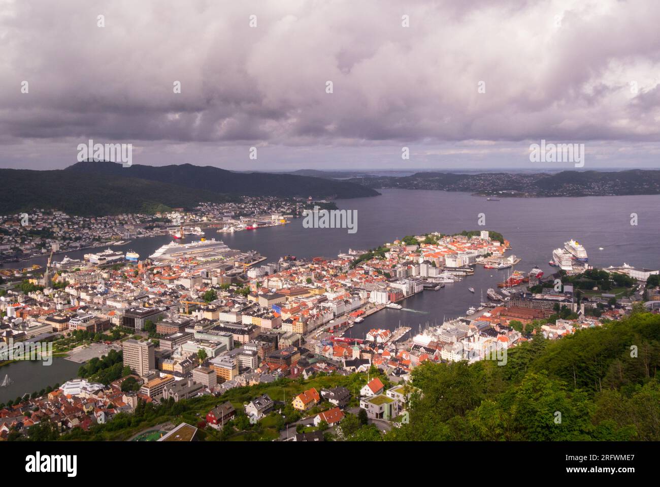 Bergen islands fjords and mountains hi-res stock photography and images ...
