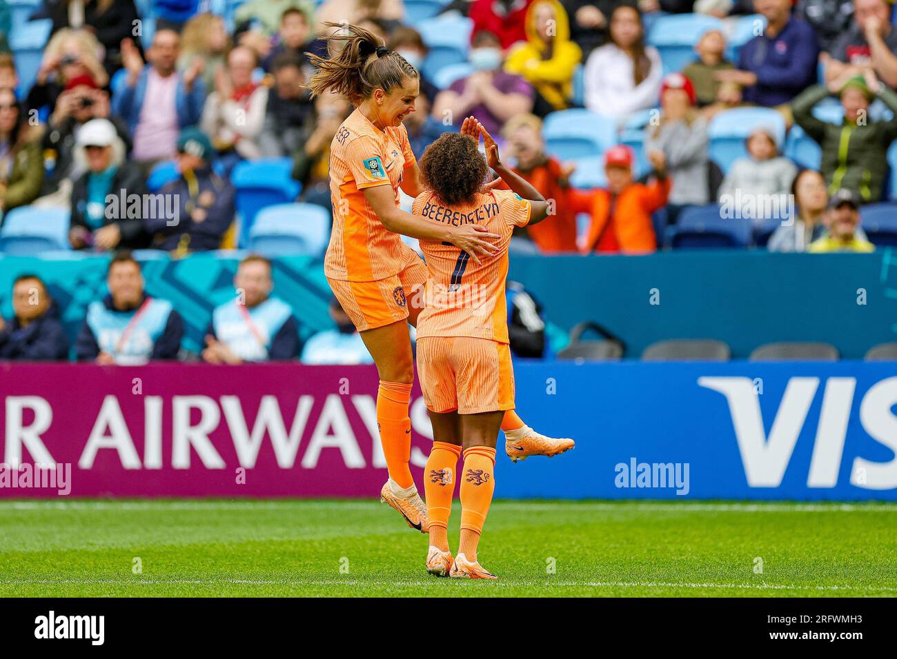 Lineth Beerensteyn (7) of Netherlands scores a goal and celebrates 2-0 ...