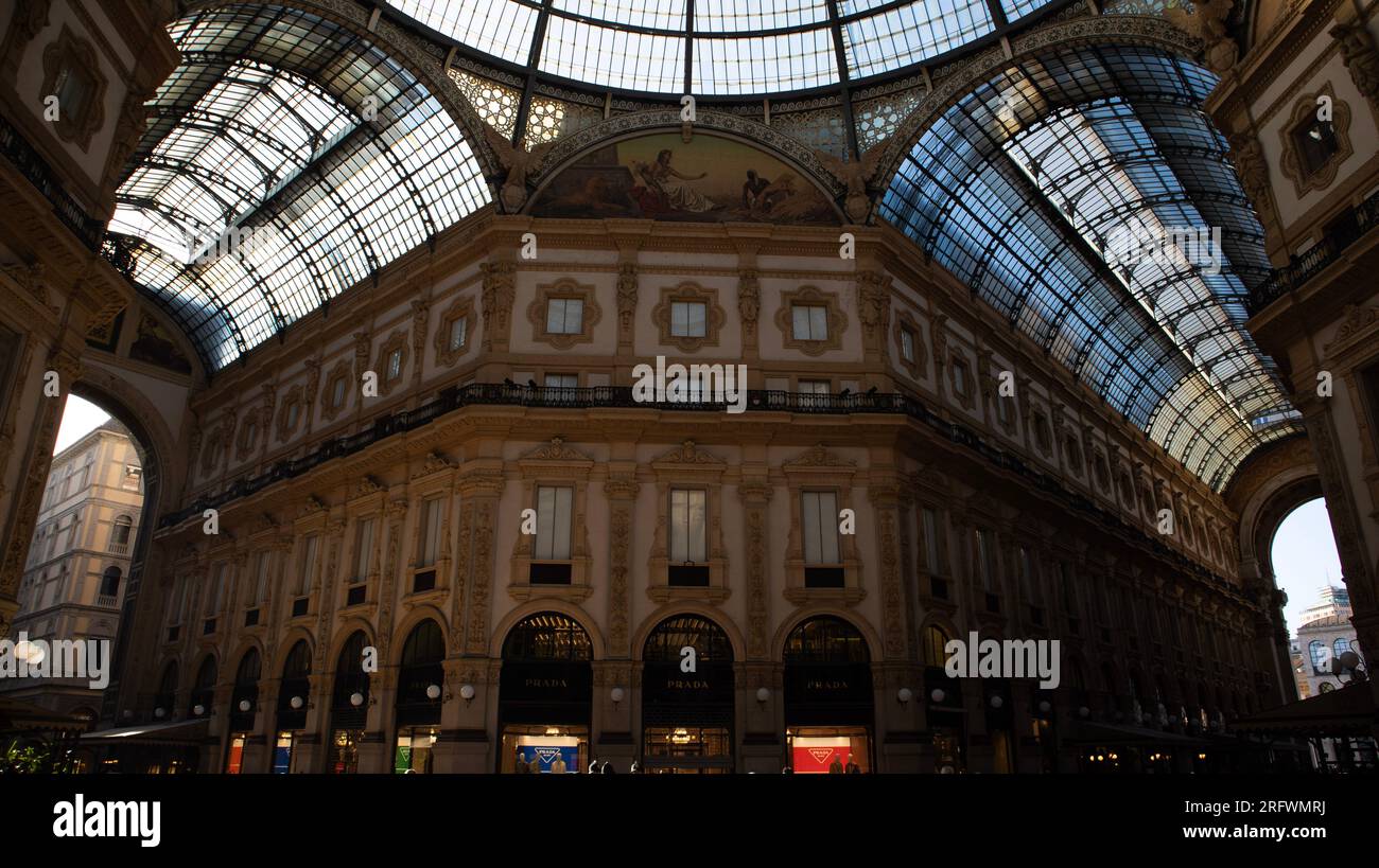 Vittorio emanuele ii gallery dome hi-res stock photography and images ...