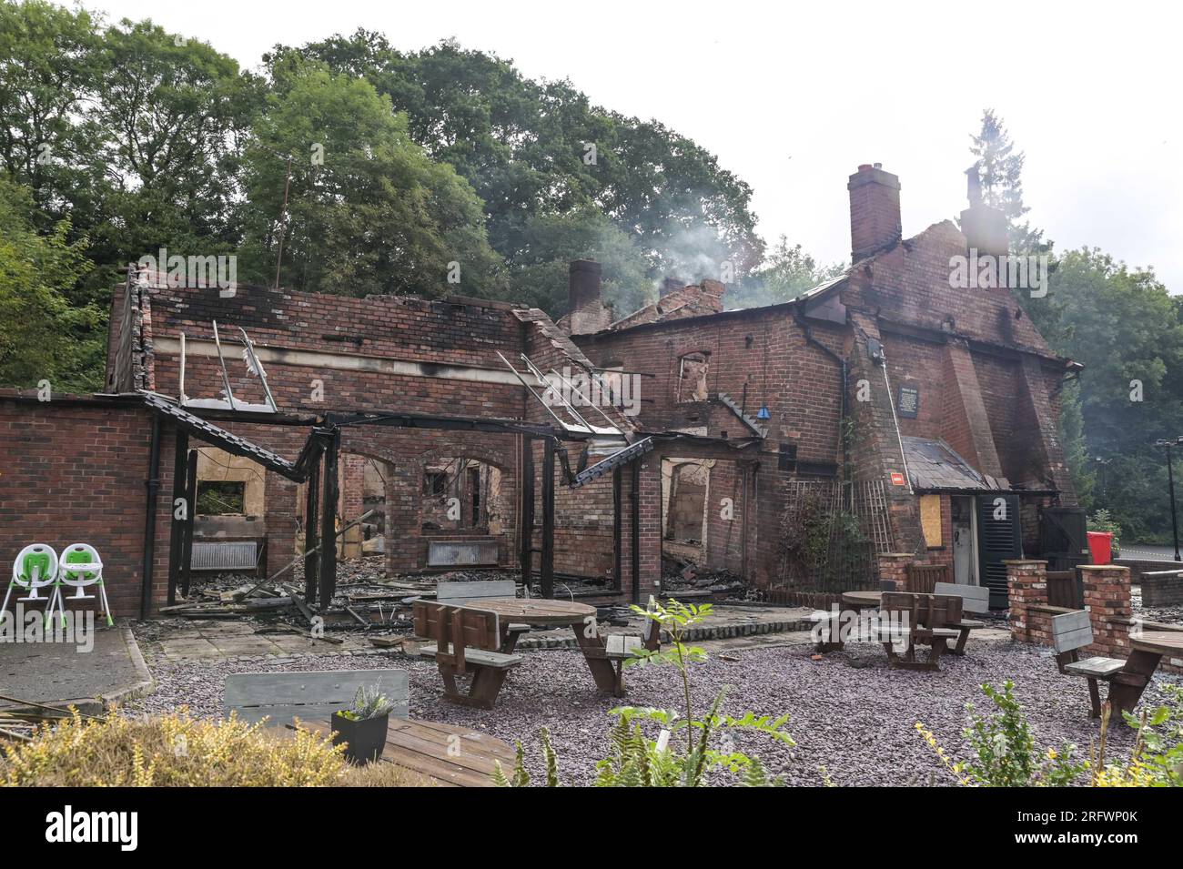 Crooked house fire hi-res stock photography and images - Alamy