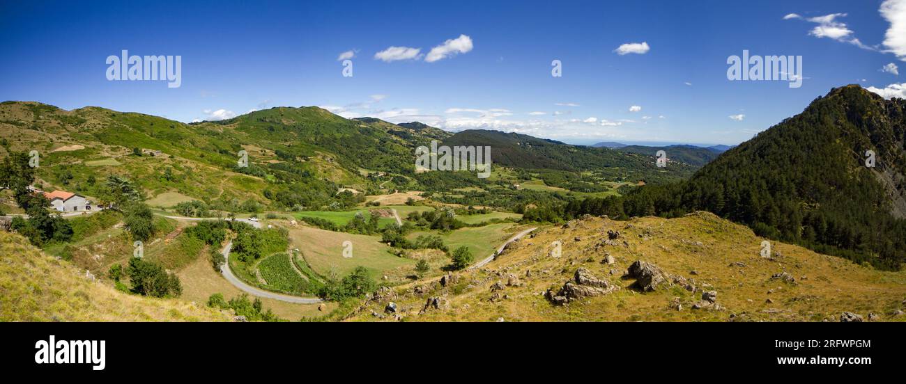 Landscape of Val Di Vara, Ligury Italy Stock Photo - Alamy