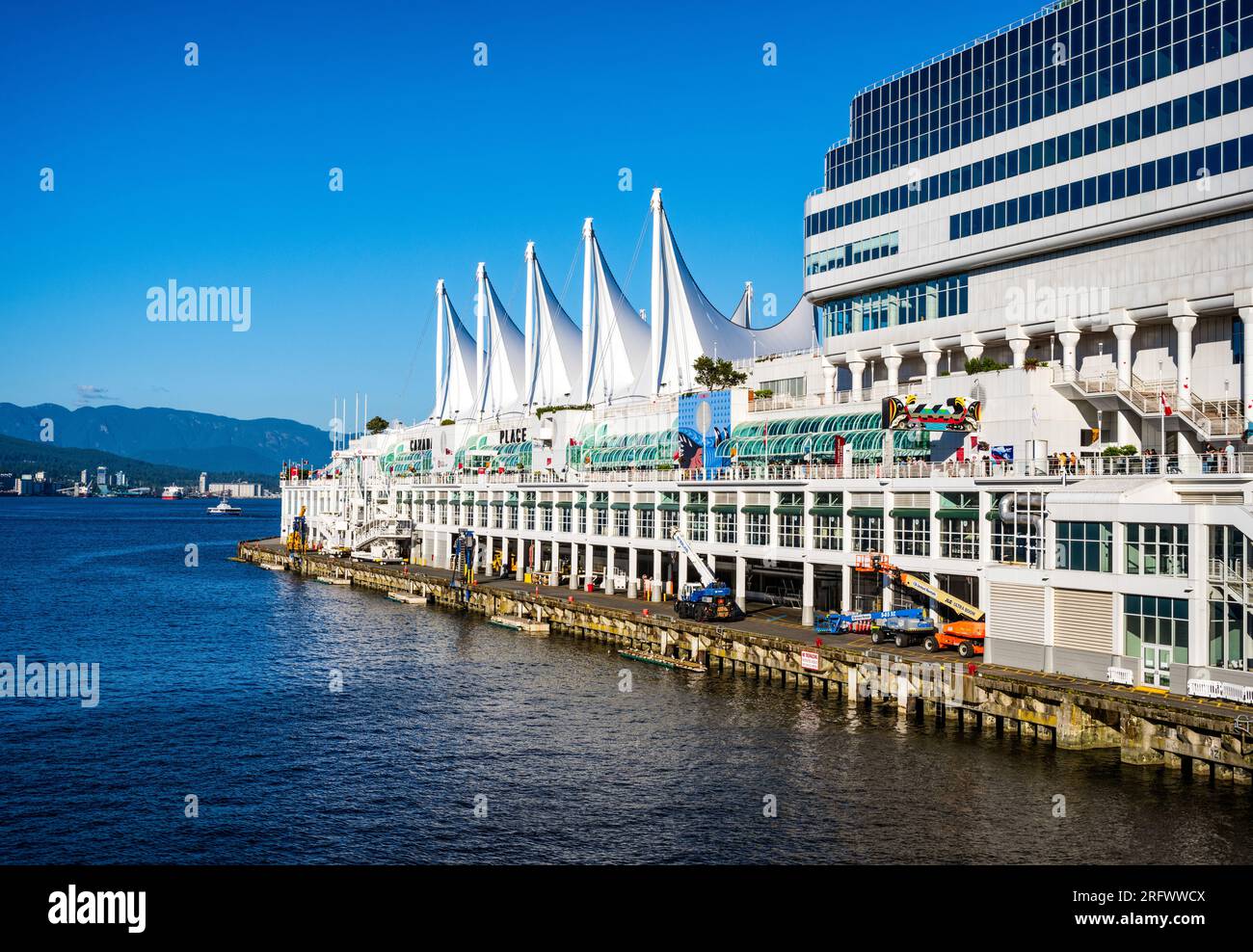 Canada Place is home to Vancouver Convention Centre, Pan Pacific Hotel ...
