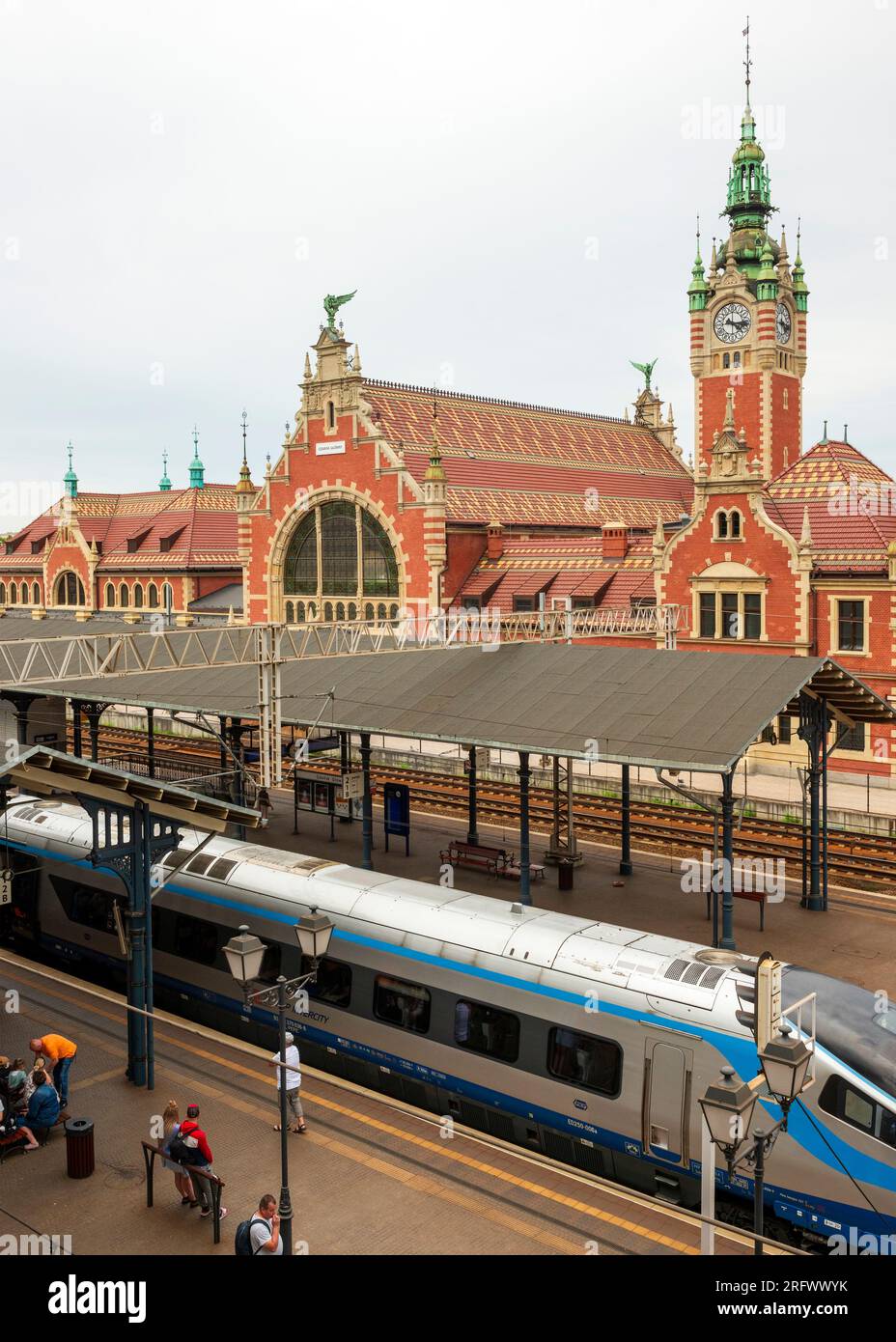 Dworzec pkp gdansk glowny hi-res stock photography and images - Alamy