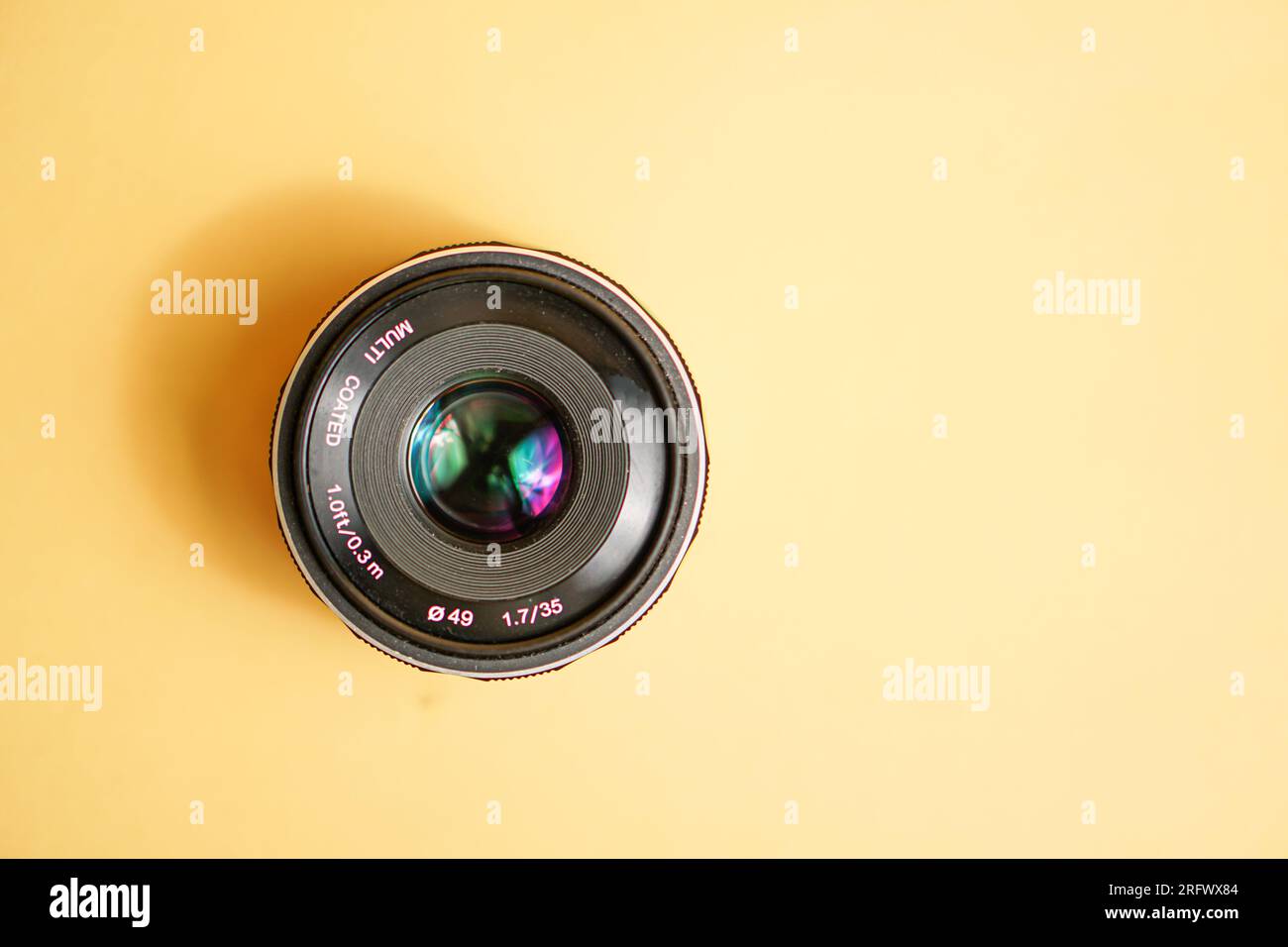 Macro lenses hi-res stock photography and images - Alamy