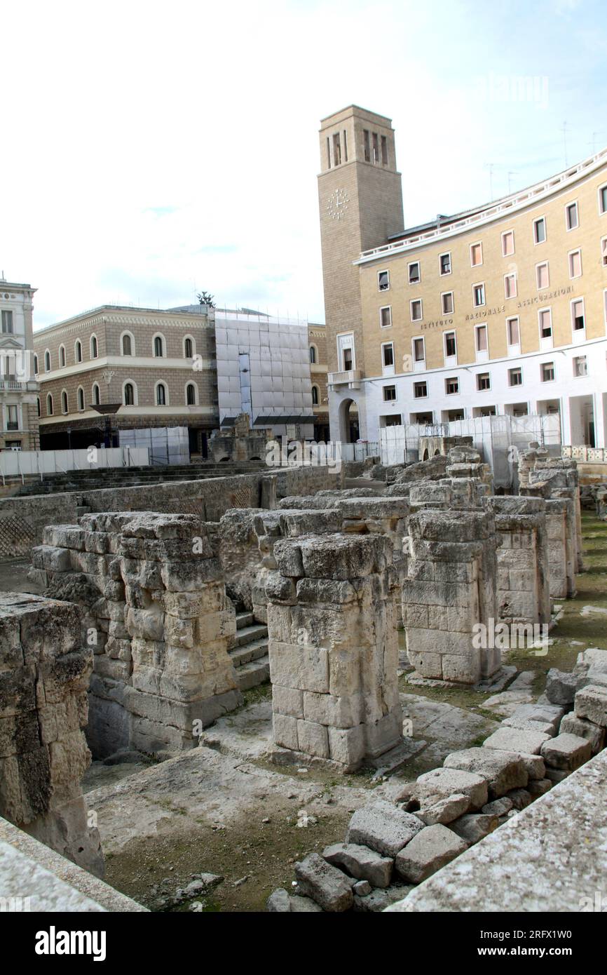 Santoronzo square hi-res stock photography and images - Alamy