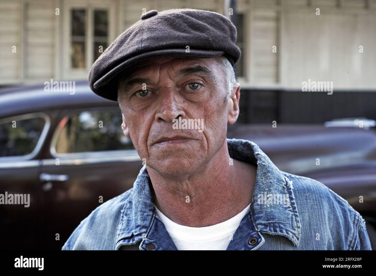 Flat cap jeans hi-res stock photography and images - Alamy