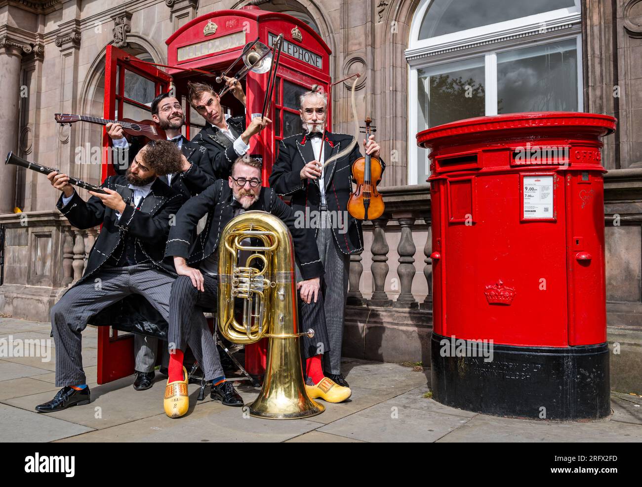 Slapstick instrument hi-res stock photography and images - Alamy