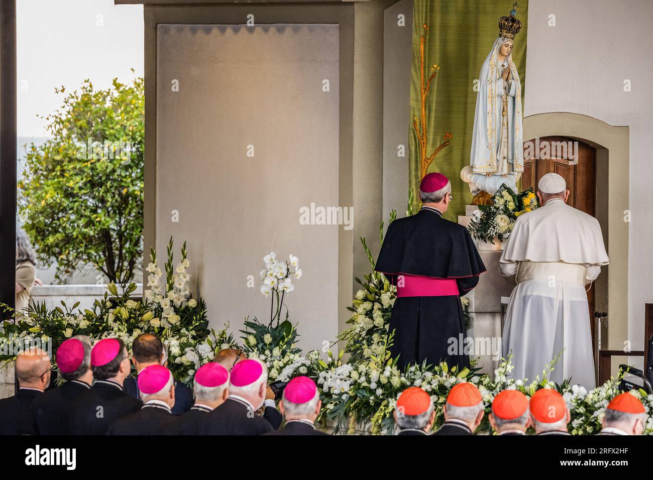 Fatima, Portugal. 05th Aug, 2023. Pope Francis prays at the Chapel of ...