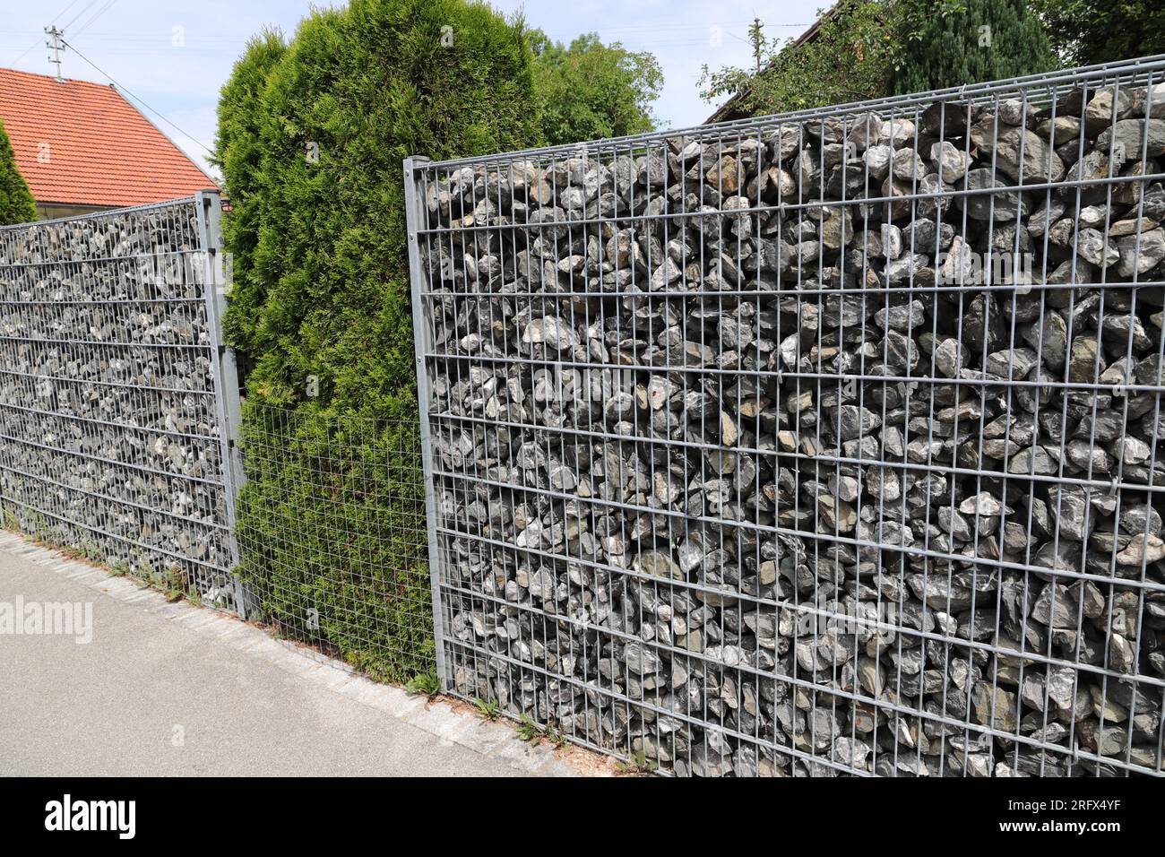 Gabion wall barriers hi-res stock photography and images - Alamy