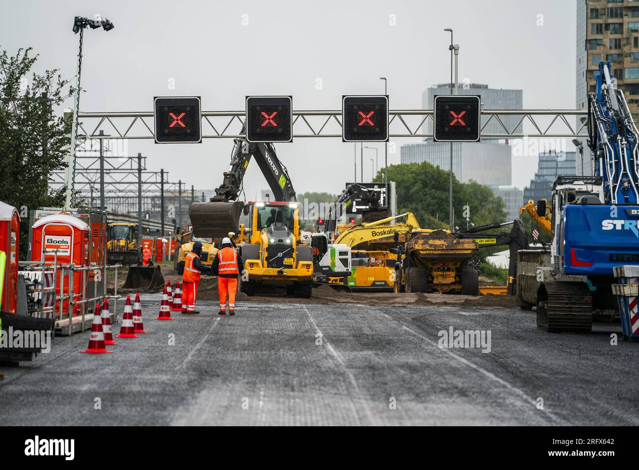 AMSTERDAM - Work on the A10 motorway. The A10 and A4 motorways and a ...