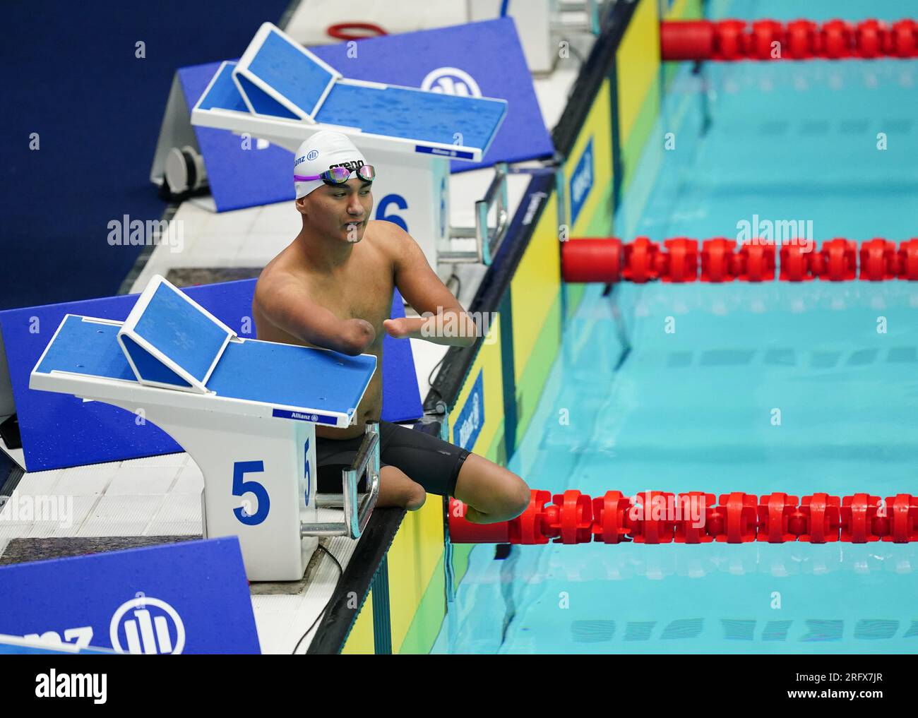 Mexico's Angel de Jesus Camacho Ramirez in the Men's 200m Freestyle S4 ...