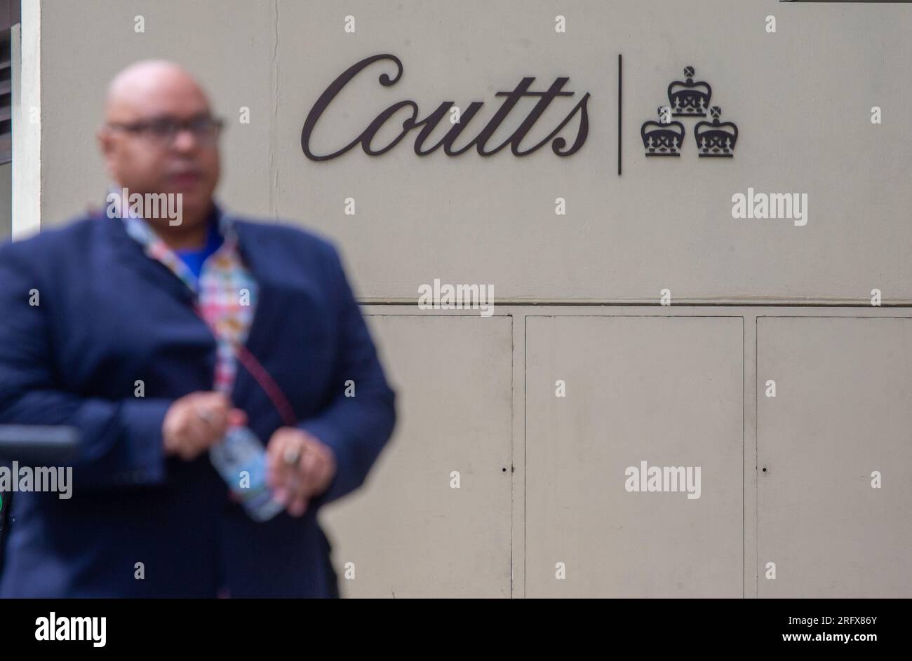 Coutts logo hi-res stock photography and images - Alamy