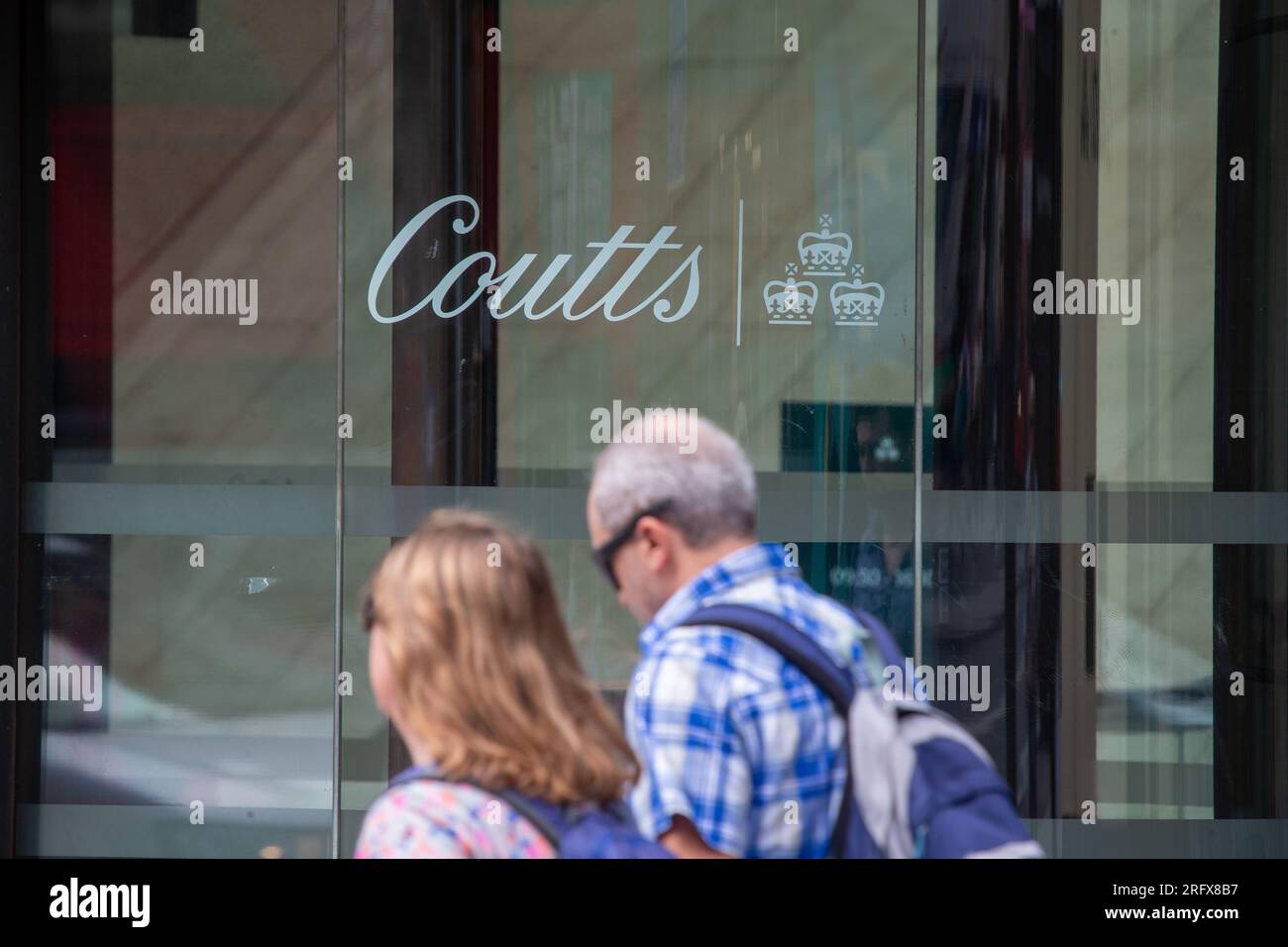 Coutts logo hi-res stock photography and images - Alamy